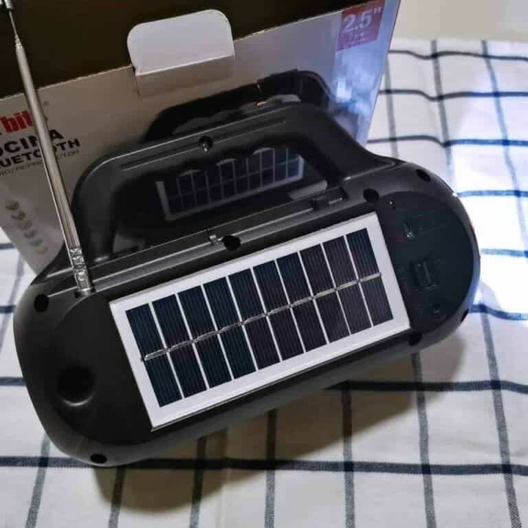 How to Choose Solar Powered Radio? - Solar Living Savvy
