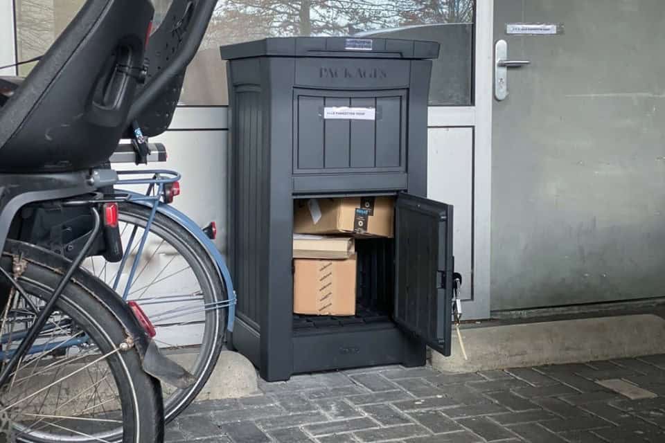 18 Easy Diy Package Drop Box Ideas - Solar Living Savvy