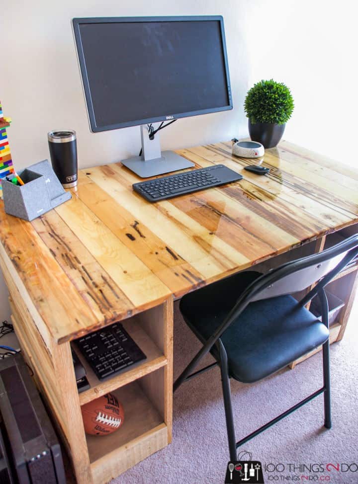 28 Diy Computer Desk Ideas And Plans To Build Your Own Desk - Solar ...