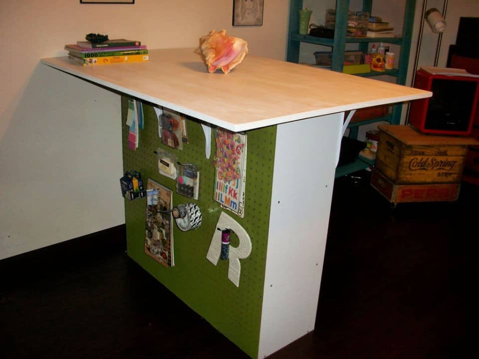 32 Diy Craft Table Ideas With Storage And Easy To Build - Solar Living ...