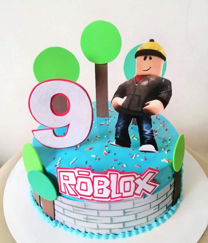 30 Creative Roblox Cake Ideas - Solar Living Savvy
