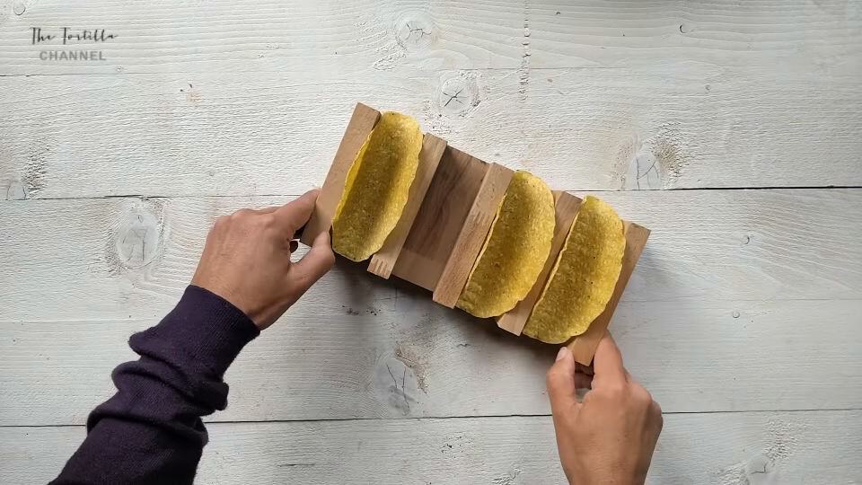 25 Diy Taco Holder Ideas - Solar Living Savvy