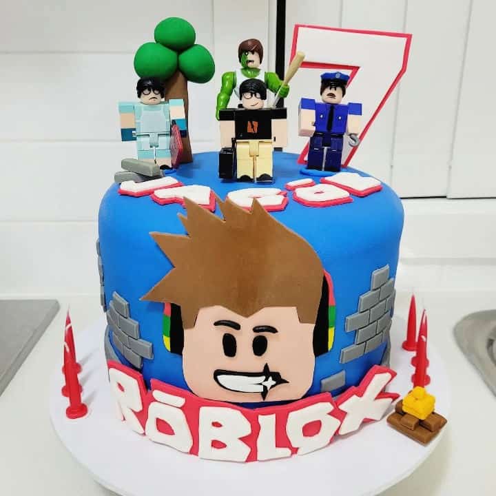 30 Creative Roblox Cake Ideas - Solar Living Savvy
