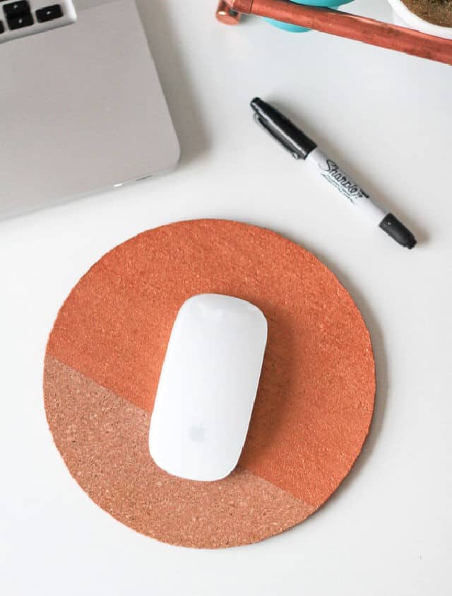 30 Diy Mouse Pad Ideas To Personalize Your Workspace - Solar Living Savvy
