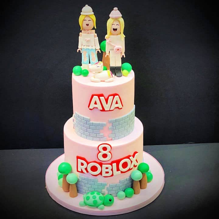 30 Creative Roblox Cake Ideas - Solar Living Savvy
