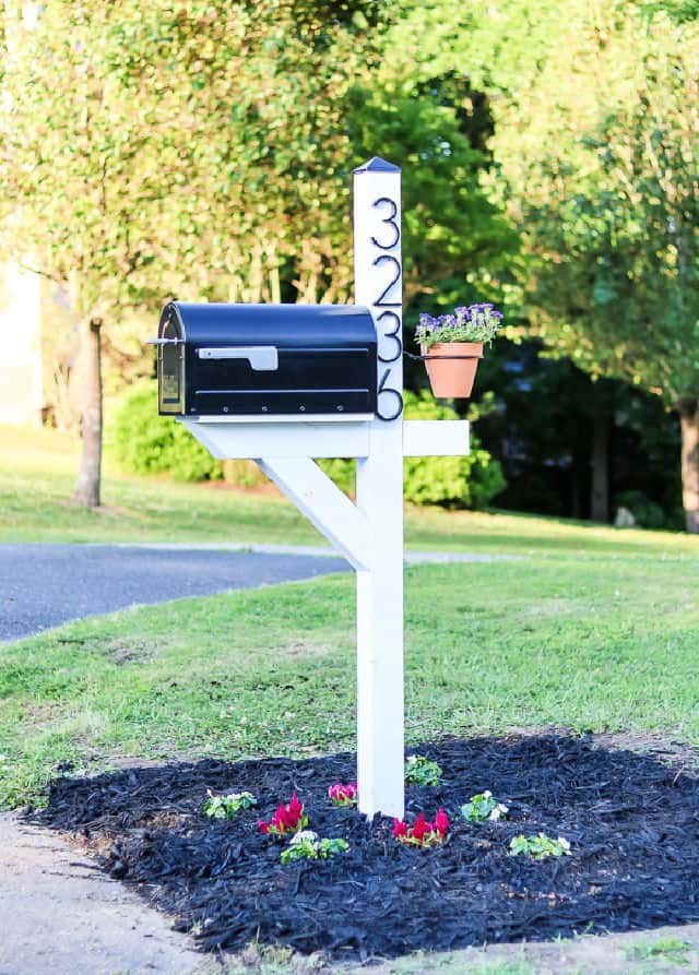 30 Mailbox Post Ideas To Upgrade Your Curb Appeal - Solar Living Savvy