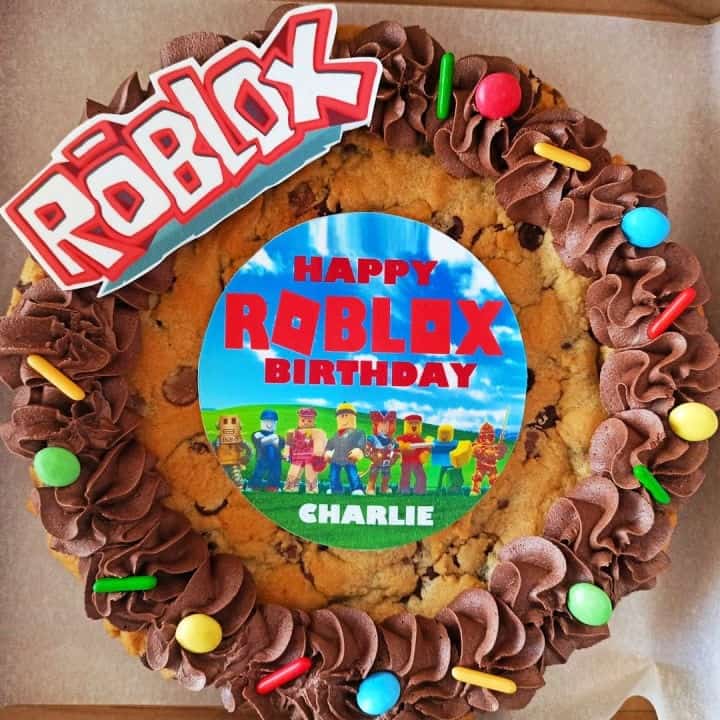 30 Creative Roblox Cake Ideas - Solar Living Savvy