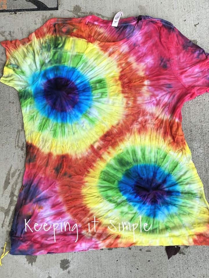 25 Tie Dye Shirt Patterns - Solar Living Savvy