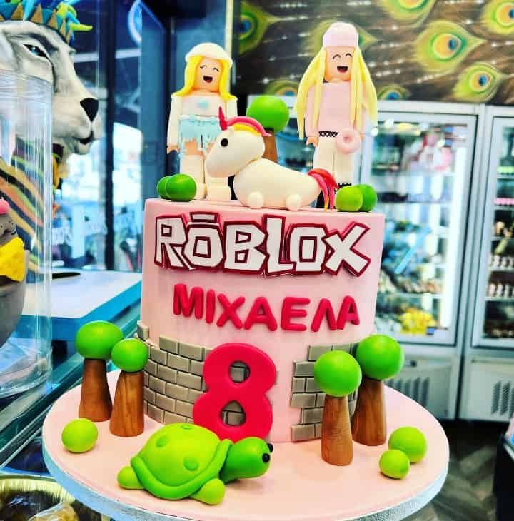 30 Creative Roblox Cake Ideas - Solar Living Savvy