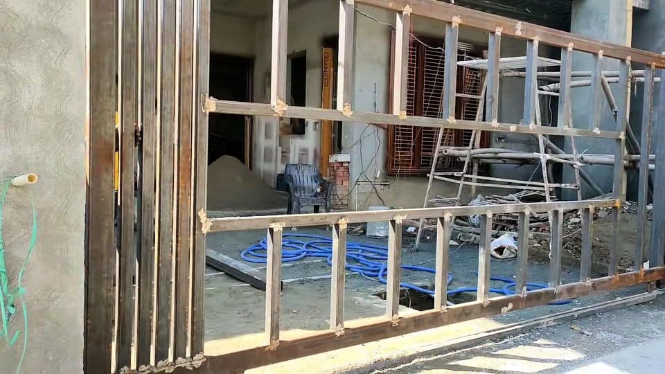 20 Free Budget-Friendly Diy Sliding Gate Ideas - Solar Living Savvy